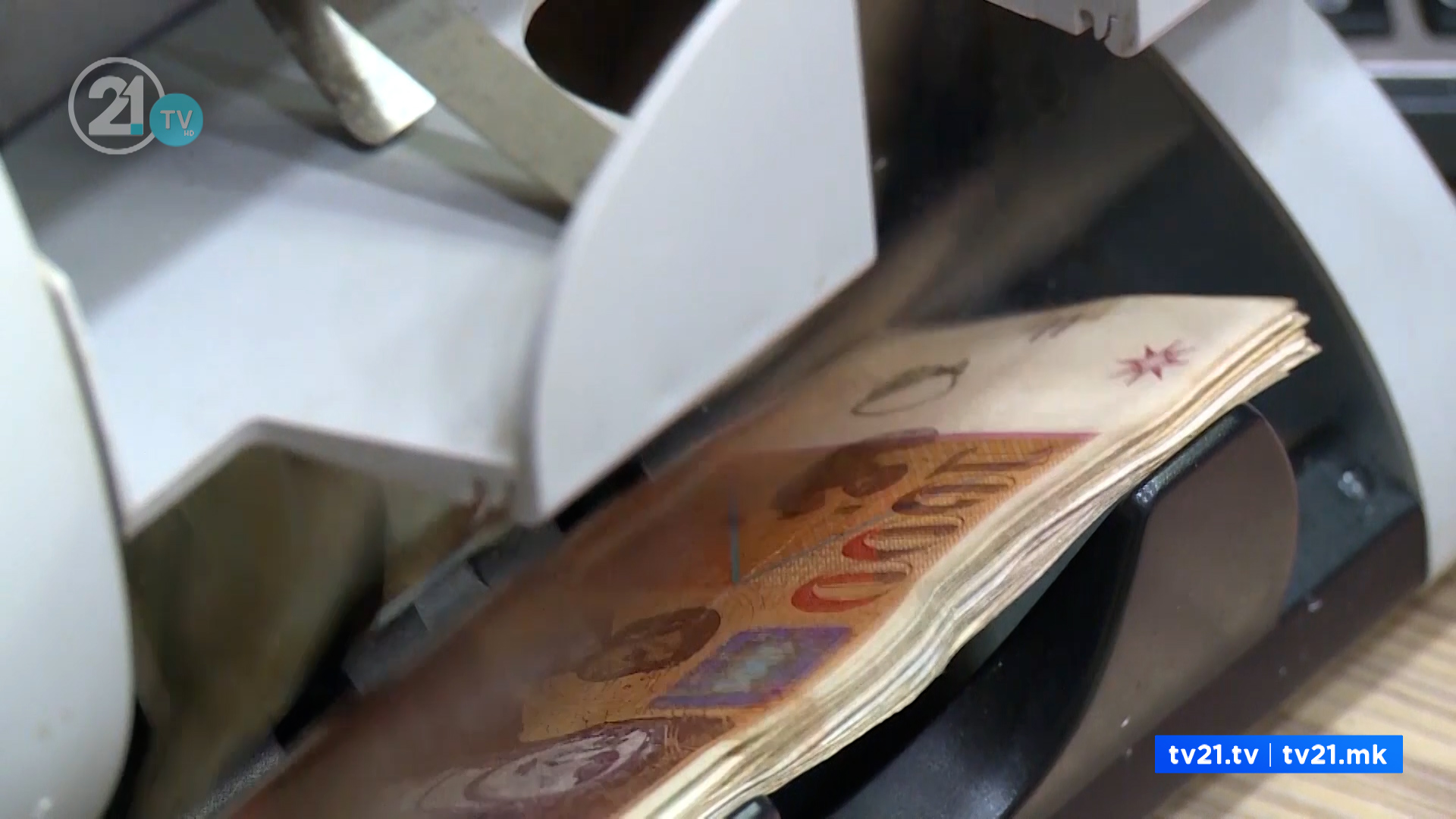 Qeveria solli vendim: Paga minimale do të rritet për 2.685 denarë - TV21